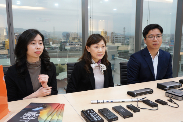 j5create, with extraordinary pride in quality, announces an unprecedented “3-year warranty in Korea”