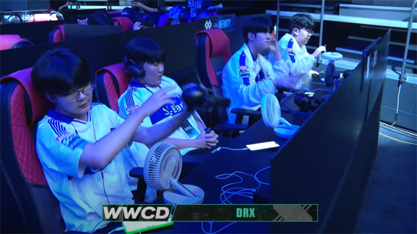 크래프톤 [PMPS] DRX, 13킬 치킨에 성공하며 다시 한번 우승 경쟁 이어가