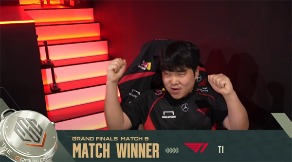 크래프톤 [PGC 현장] T1, GF 매치9서 광동 누르고 두 번째 치킨 성공