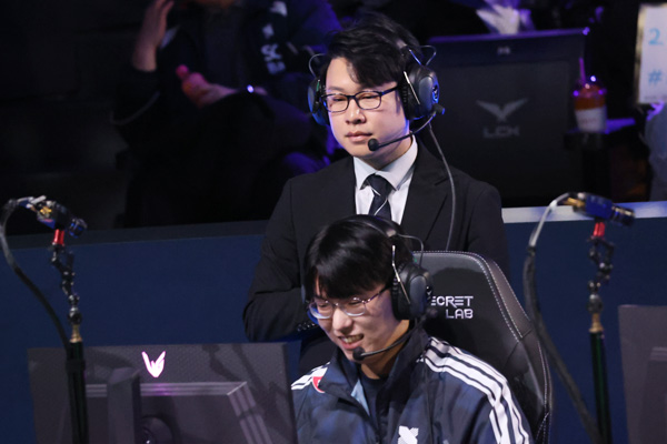 [LCK컵 현장] 암베사 앞세운 DRX, 패승승으로 OK저축은행 완파